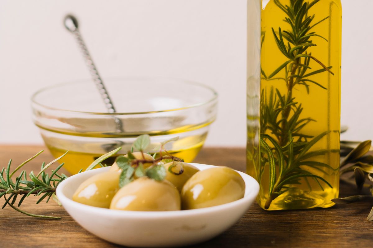 ¿Cuál es el aceite más saludable entre el de oliva, soya, girasol ...