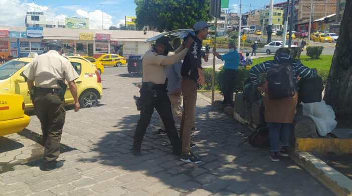 En la terminal terrestre de Tulcán se reforzarán controles - El Comercio