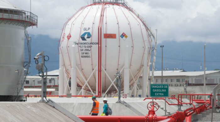 Petroecuador desmontará las esferas de gas de la terminal Cuenca - El ...