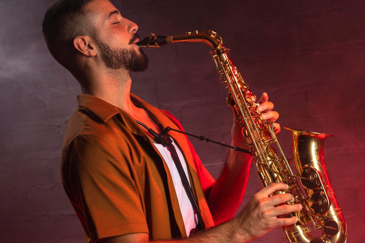 ¿Qué se celebra el 30 de abril? Un viaje musical por la historia del ...