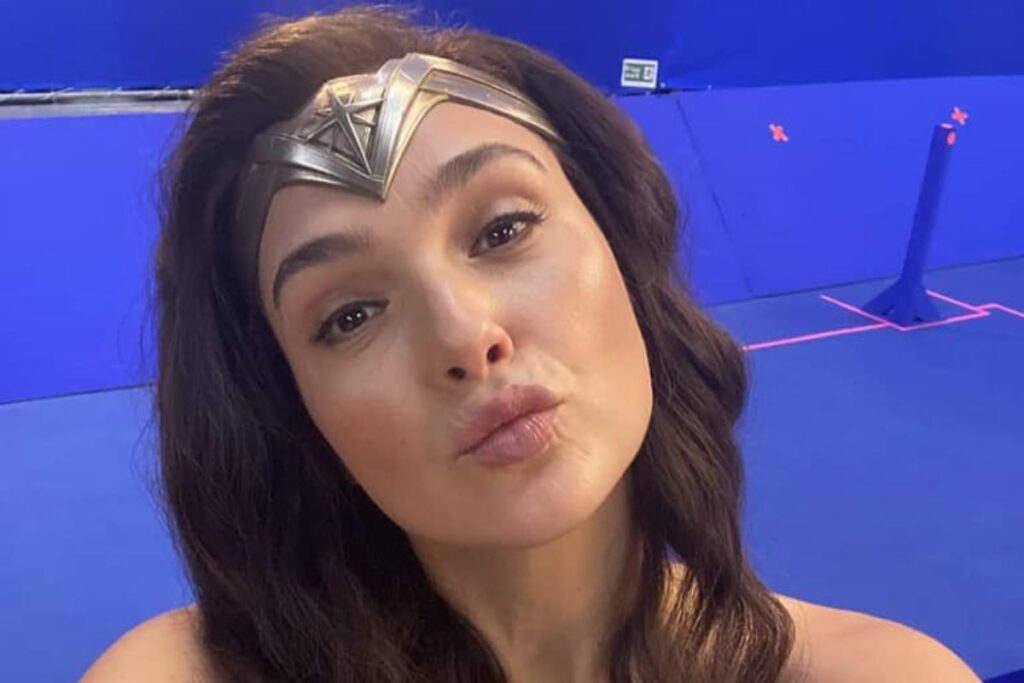 Gal Gadot pasa de Mujer Maravilla a bruja del cuento - El Comercio