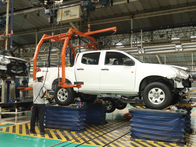 General Motors cierra su ciclo de producción en Ecuador con su vehículo ...