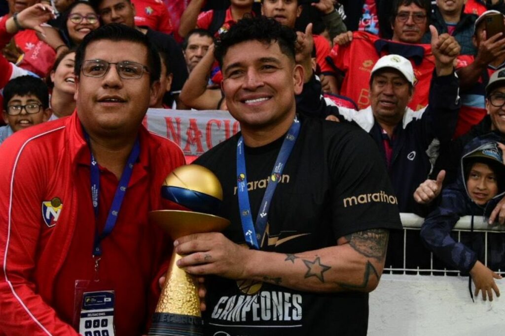 Mario Pineida se burla nuevamente de Liga de Quito tras ser campeón ...