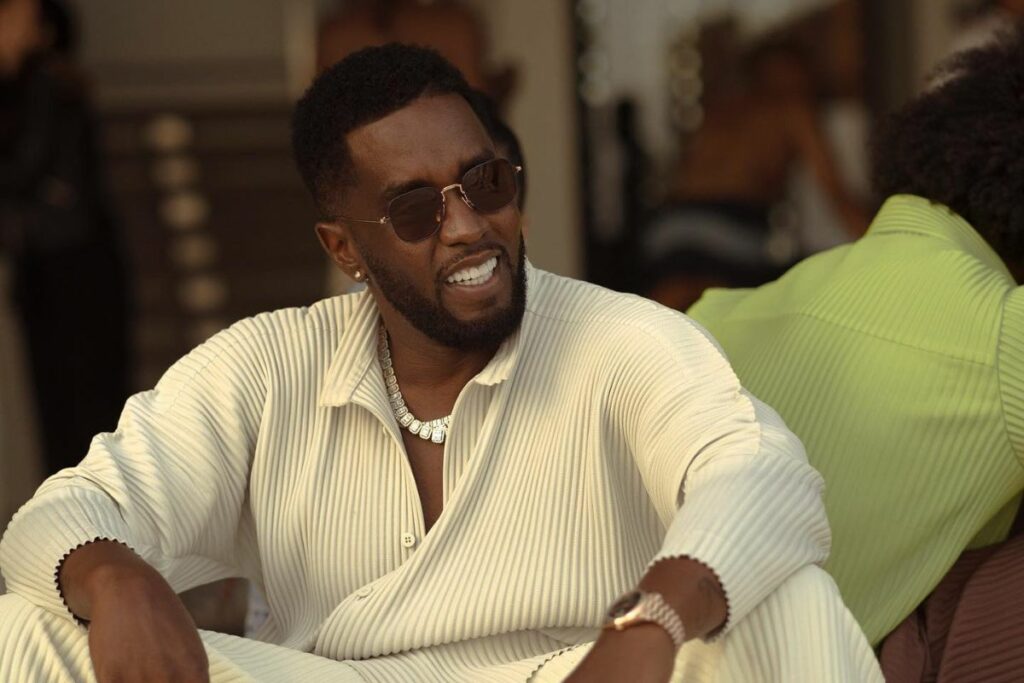 P. Diddy amenaza a sus víctimas desde la cárcel, dicen medios ...