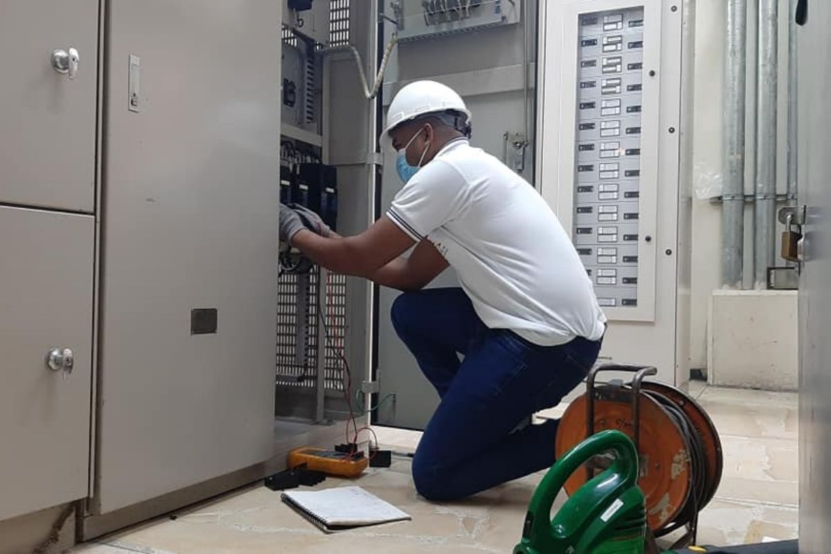 Arconel actualizó compensación para generadores para noviembre y ...