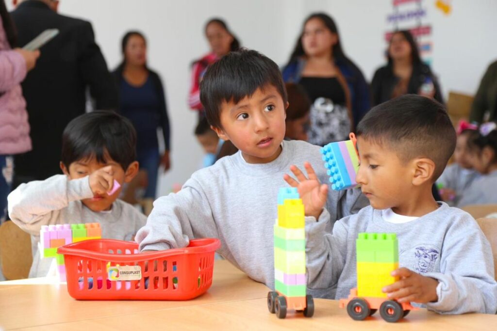 Cambios en horarios de clases para 2025 en Ecuador - El Comercio