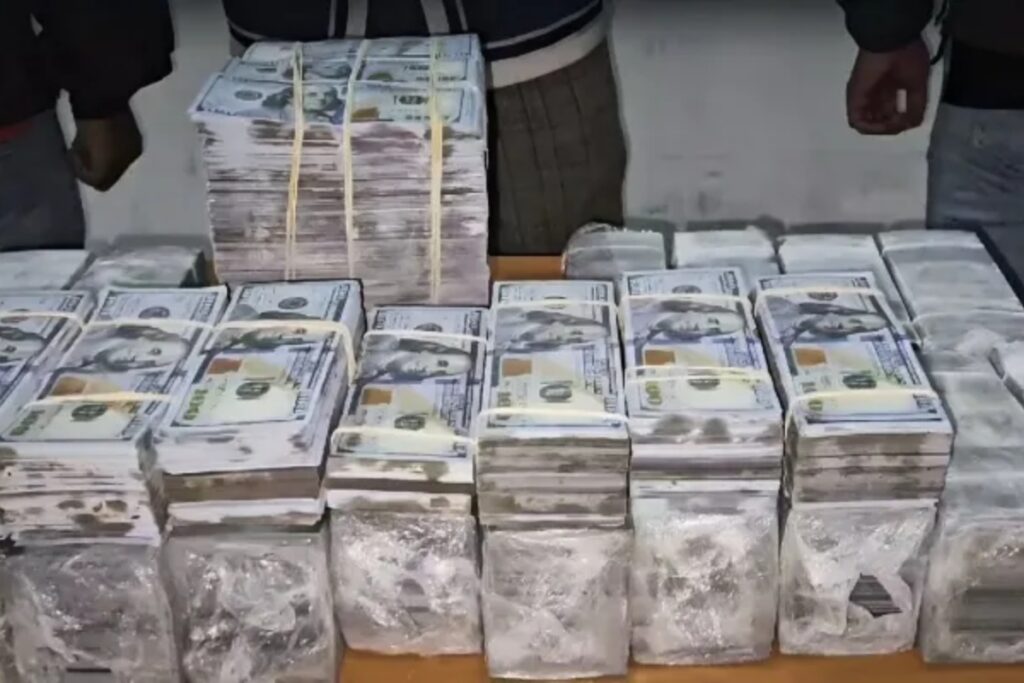 Policía encontró casi 12 millones de dólares en billetes falsos en ...