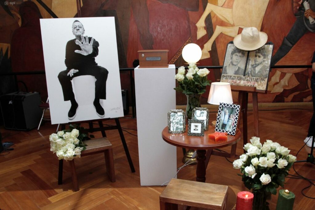 Pedro Restrepo tiene su funeral en la Casa de la Cultura Ecuatoriana ...