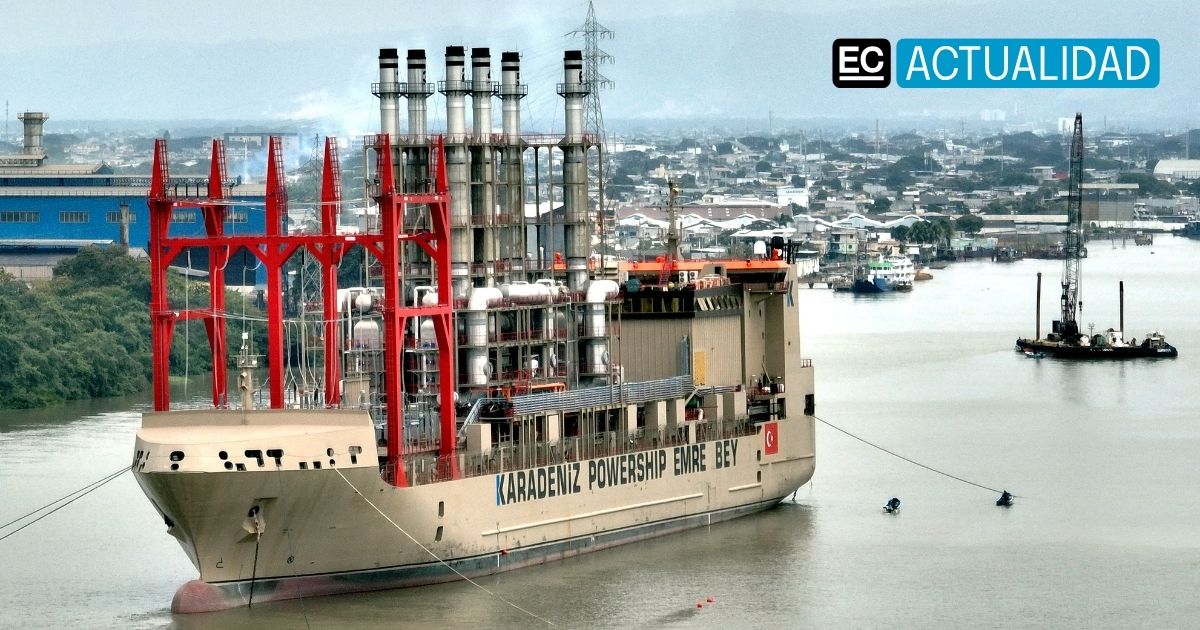 Una tercera barcaza de energía llegó a Ecuador - El Comercio