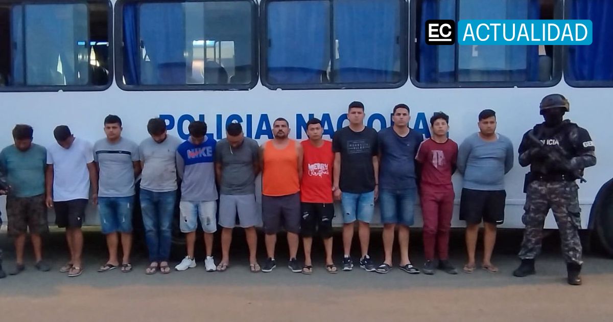 Policía Nacional detuvo a 12 personas por tráfico de armas, en Manabí - El Comercio