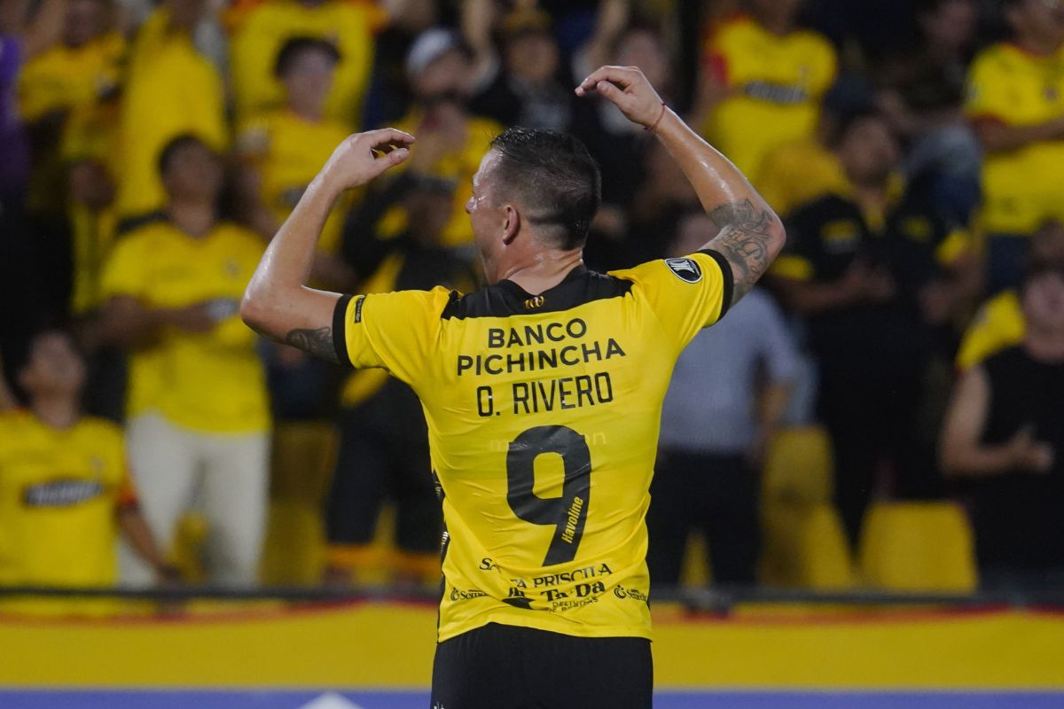 Octavio Rivero emocionó a niña fanática de Barcelona SC - El Comercio