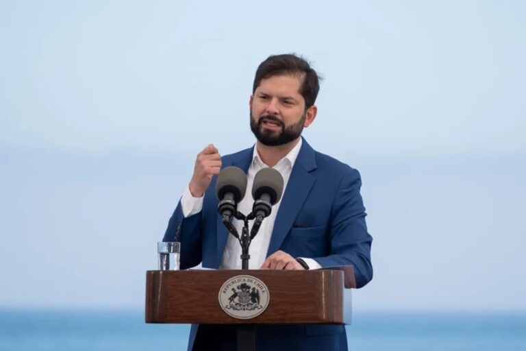 El presidente Gabriel Boric se pronuncia sobre apagón masivo en Chile - El Comercio