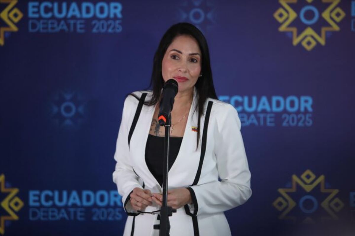 Luisa González llegó con críticas a Noboa previo al debate - El Comercio