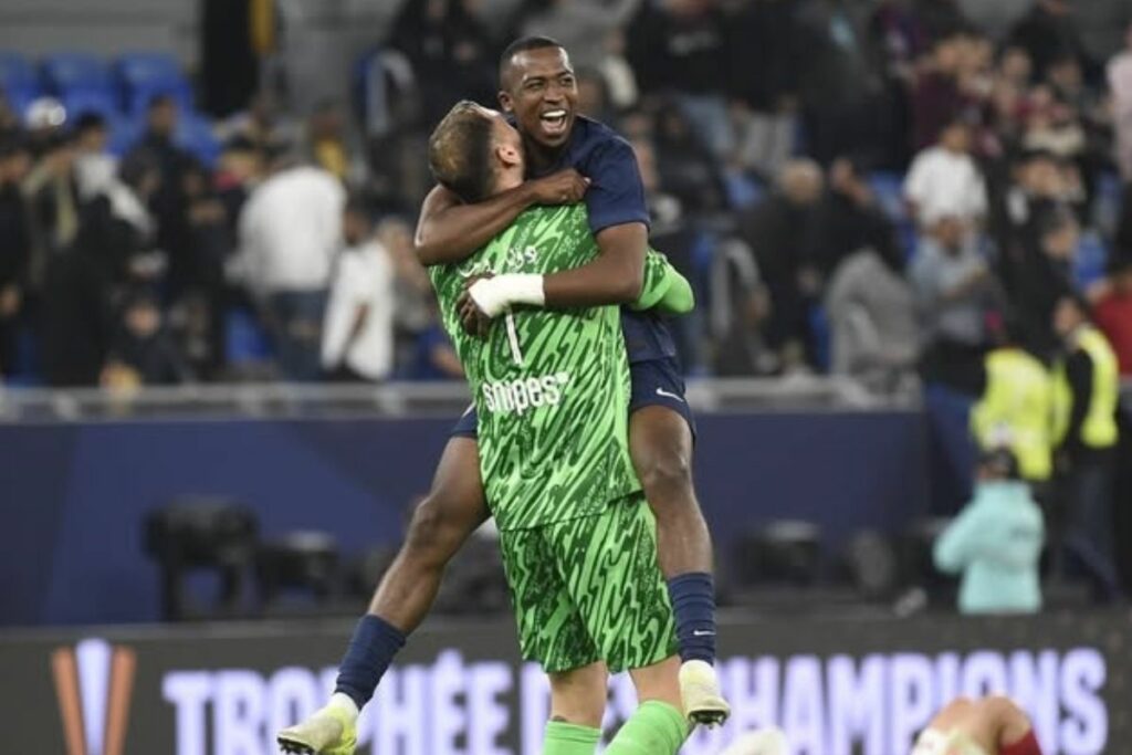 PSG, a semifinales de Champions League con Pacho como héroe - El Comercio