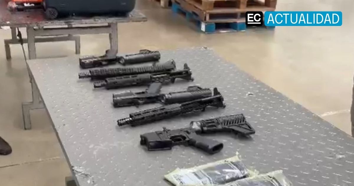 Senae y Policía decomisan armas de alto calibre en el aeropuerto de Guayaquil - El Comercio