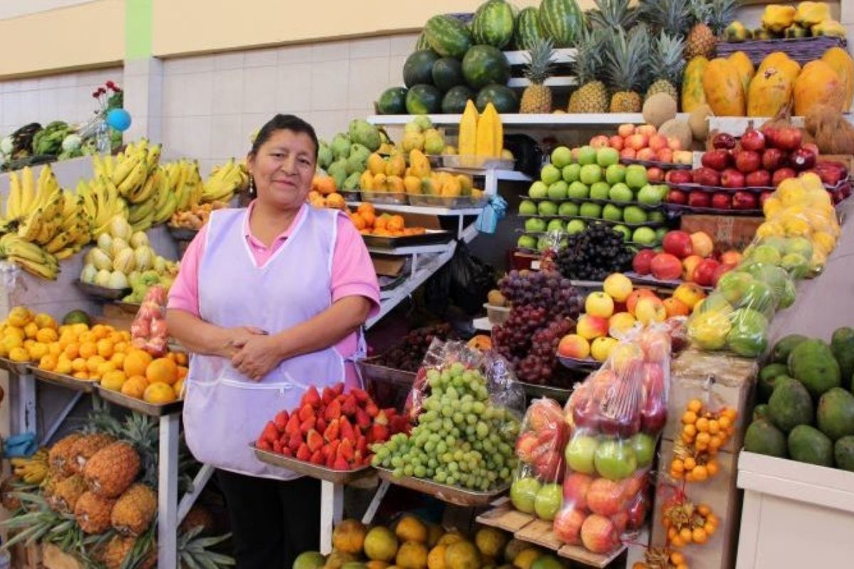 15 mercados municipales de Quito abrieron más de 300 vacantes de ...