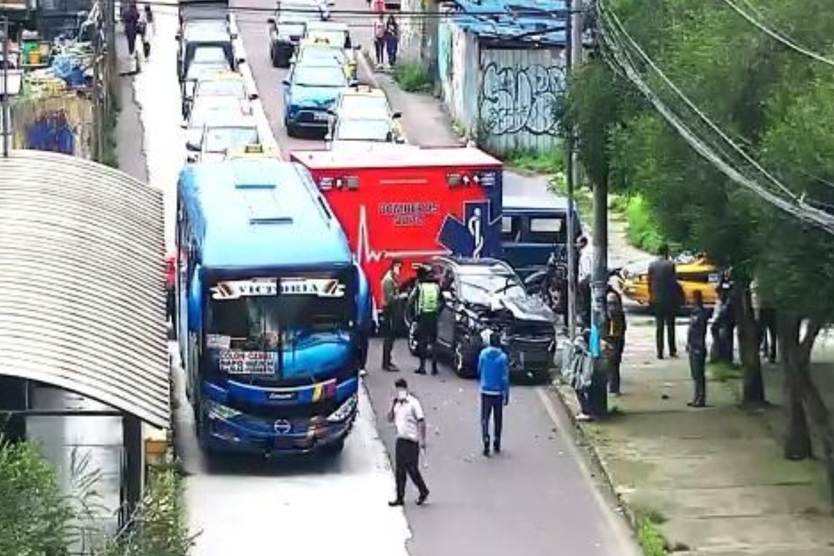 Siniestro de tránsito deja tres heridos en el centro norte de Quito ...
