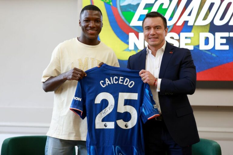 Daniel Noboa se reunió con Moisés Caicedo durante un encuentro con ...