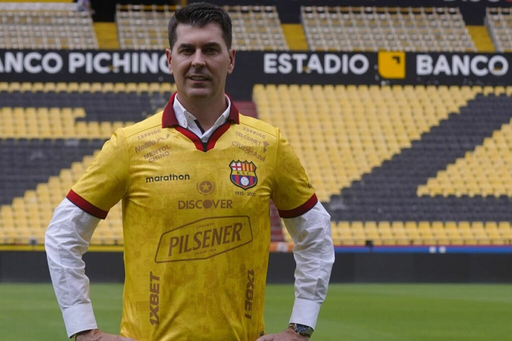 Ismael Rescalvo aseguró ser un mejor DT y busca ser campeón con ...