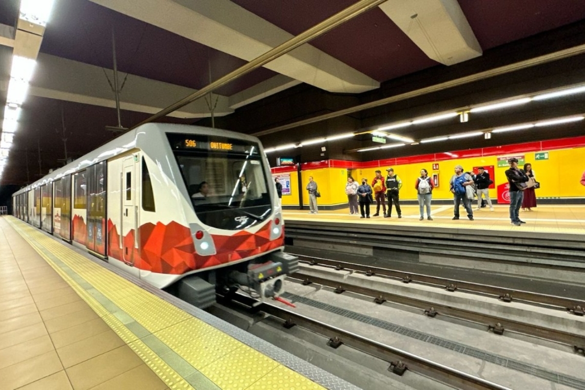 Tren 16 vuelve a operar en el Metro de Quito luego de 20 meses - El ...