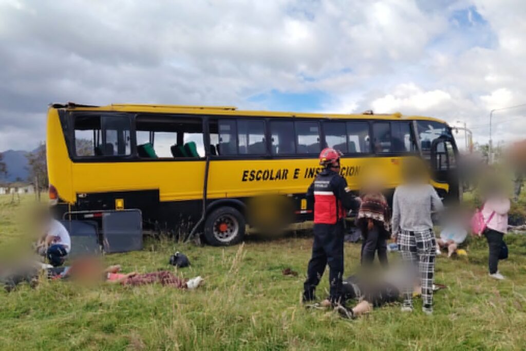 Siniestro de tránsito en Otavalo deja una persona muerta y varios ...