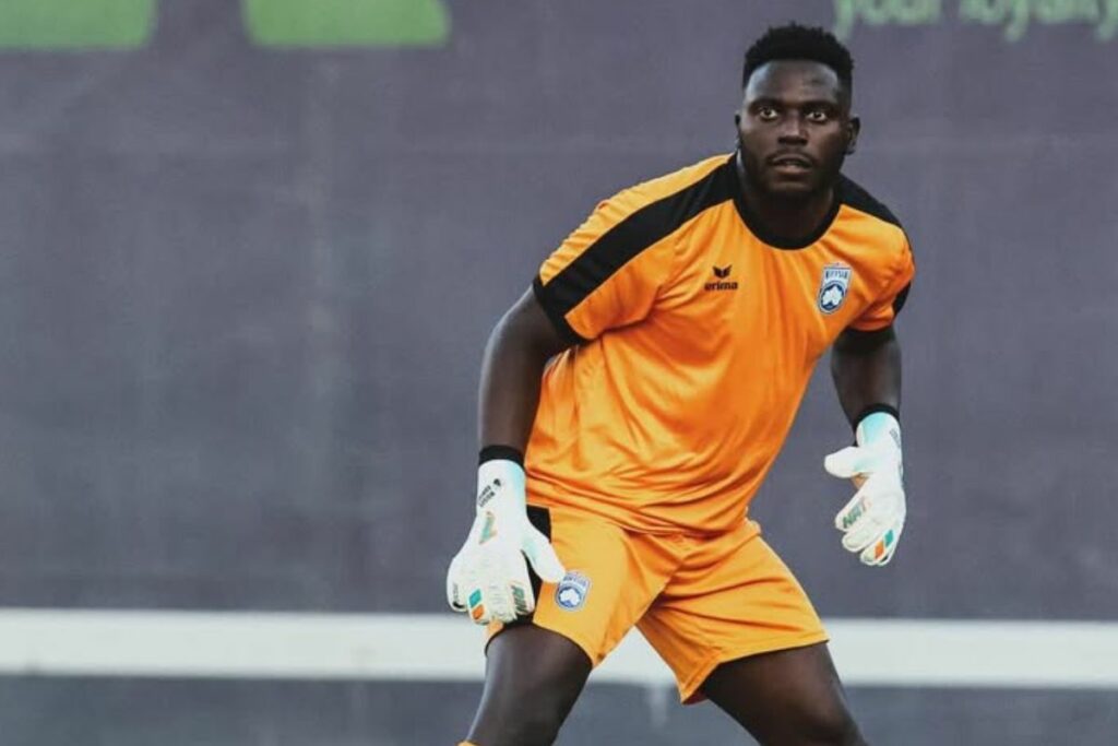 Moisés Ramírez debutó en Grecia con tres goles en contra - El Comercio