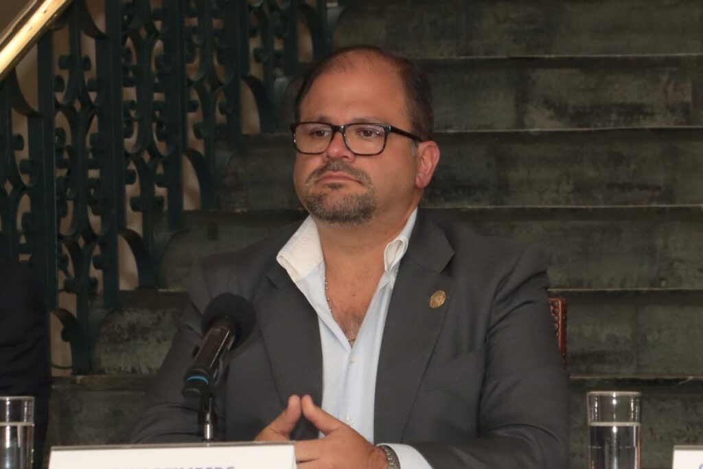 John Reimberg cuestiona una decisión de Pabel Muñoz sobre seguridad ...
