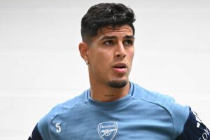 Piero Hincapié debutó con Arsenal en la Champions League 2025 y así fue su estreno - El Comercio