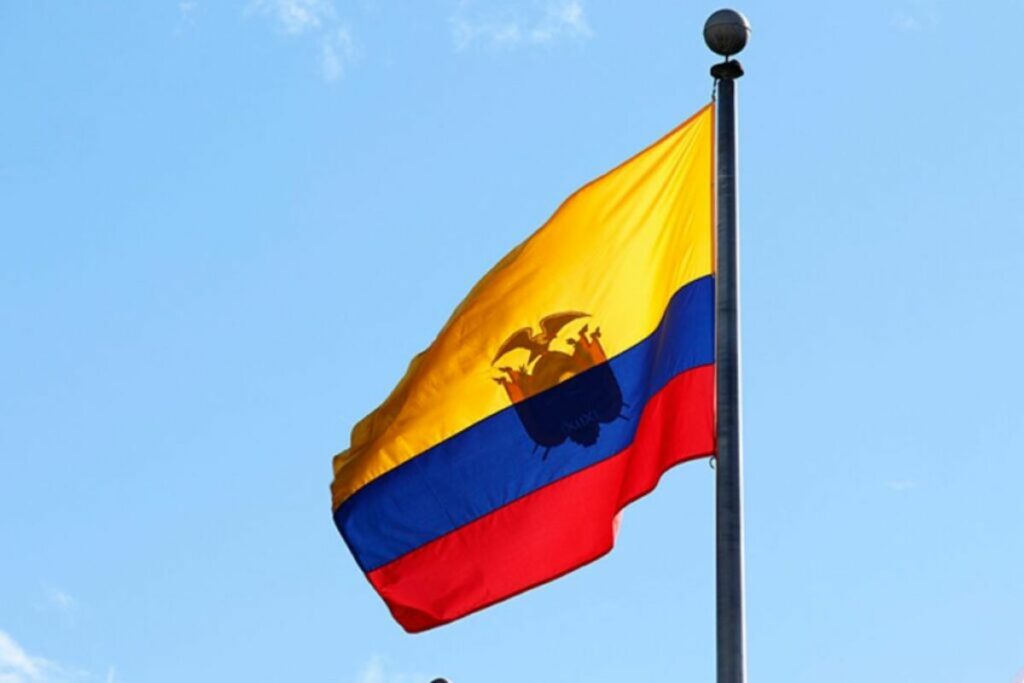Se acerca el día del juramento a la Bandera en Ecuador - El Comercio
