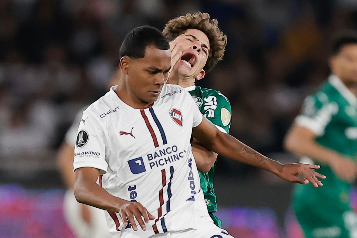 ¿Bryan Ramírez se perderá una posible final de Copa Libertadores con ...