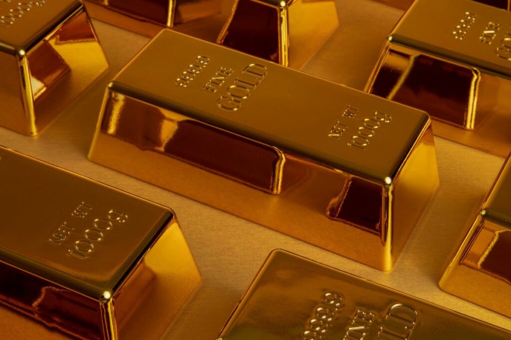 El precio del oro alcanza un nuevo récord histórico y bordea los 4 000 ...