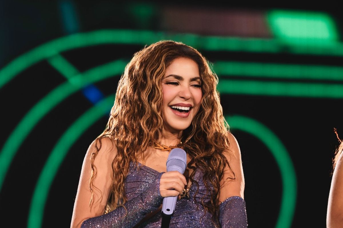 Shakira da la sorpresa: récord histórico antes de encender los ...