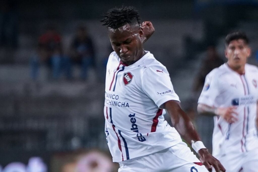 Liga de Quito remonta a Emelec y toma ventaja en las semifinales de la Copa Ecuador - El Comercio