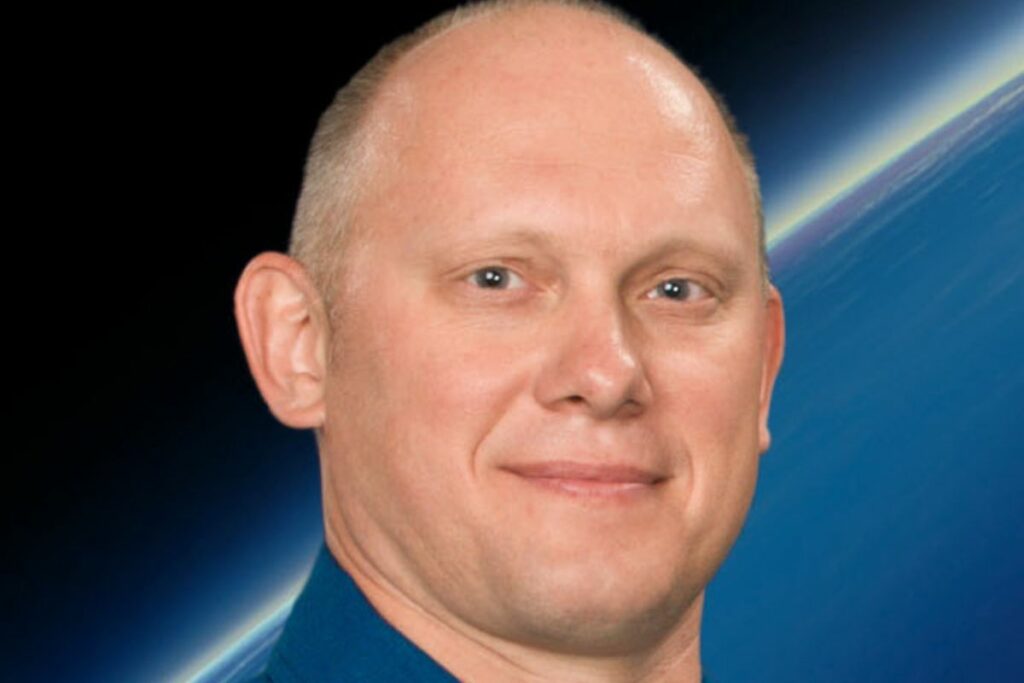 Cosmonauta ruso es excluido de la misión SpaceX Crew-12 por ...