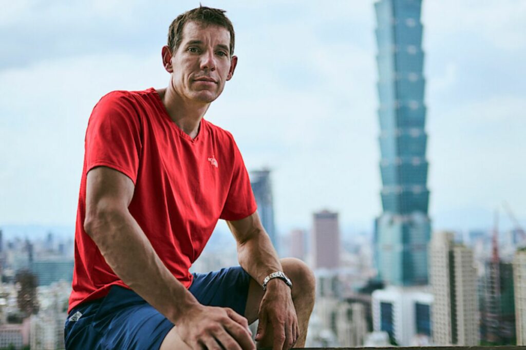 Con Tool en los audífonos, Alex Honnold mantuvo al mundo pegado a ...