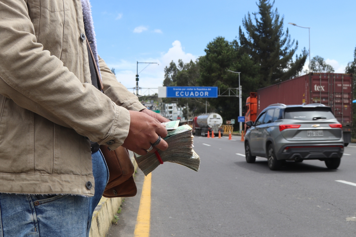 Ecuador oficializa la tasa de 30% a productos colombianos en medio de ...