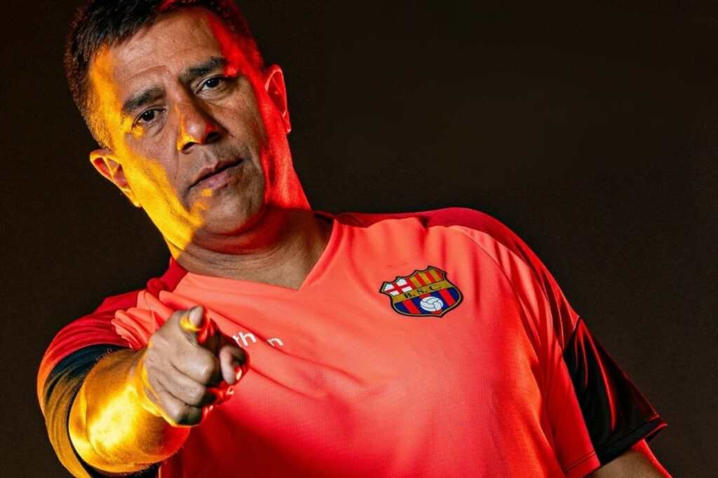 Conmebol abre expediente disciplinario a Barcelona SC y a César Farías ...