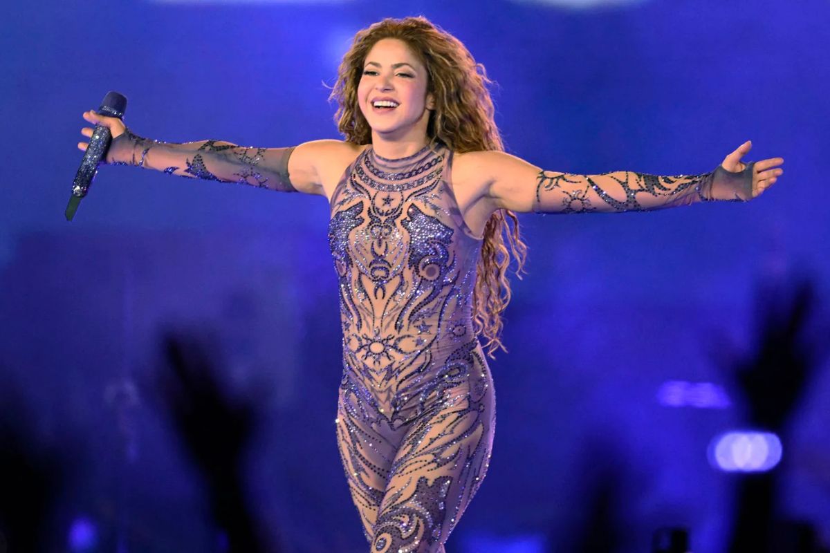 Shakira destaca entre las estrellas del Salón de la Fama del Rock ...