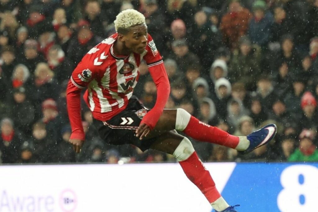 Sunderland destaca primera titularidad de Nilson Angulo, ¿cómo le fue ...