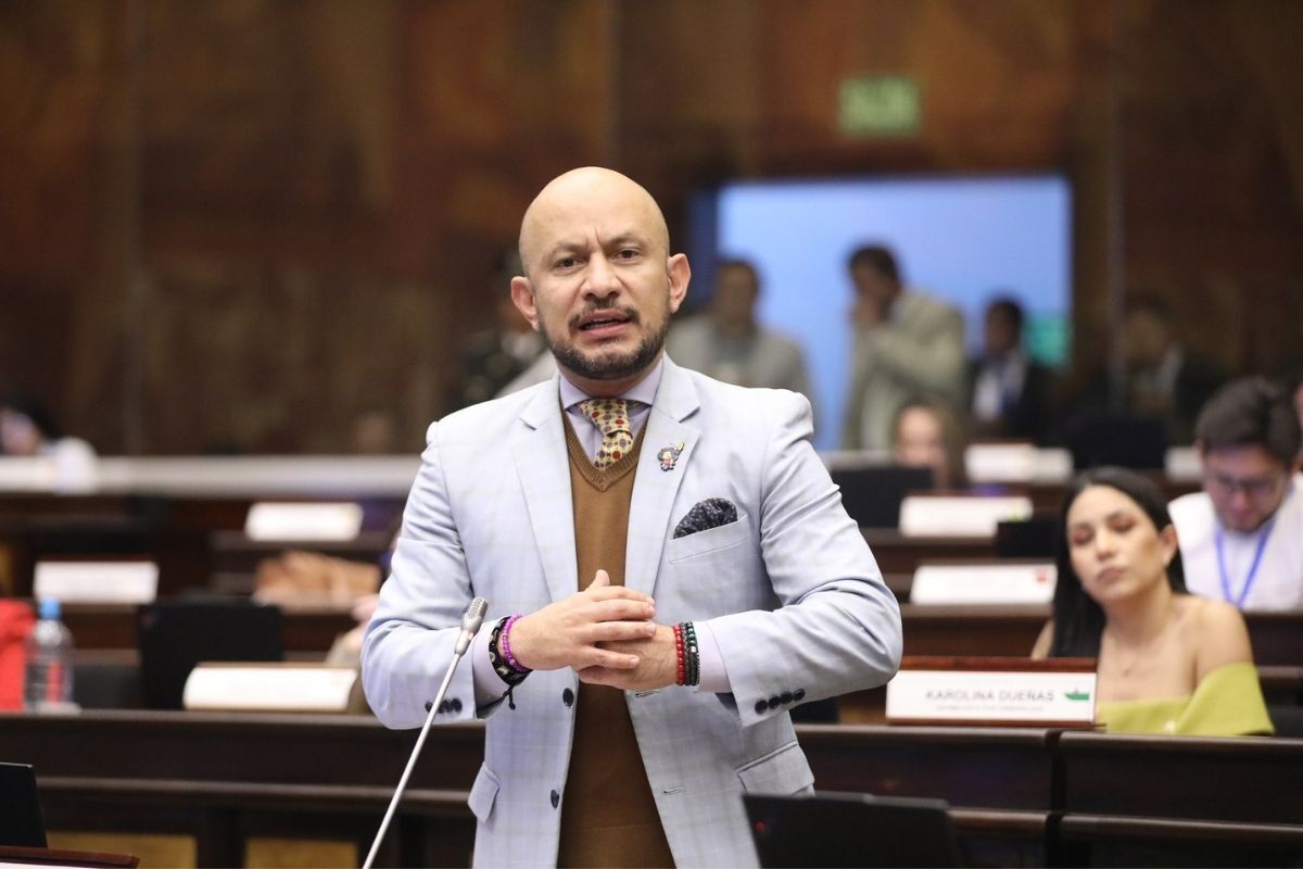 Andrés Castillo (ADN) recibe suspensión del CAL - El Comercio
