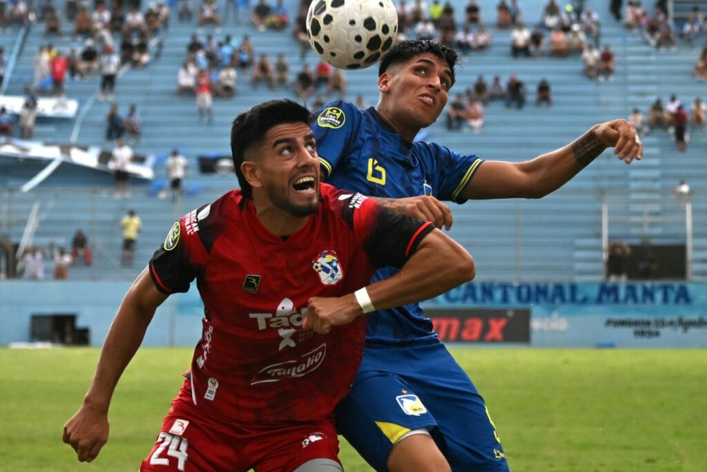 ¡Insólito! Manta FC demandó a Delfín por un meme y estalla la polémica ...