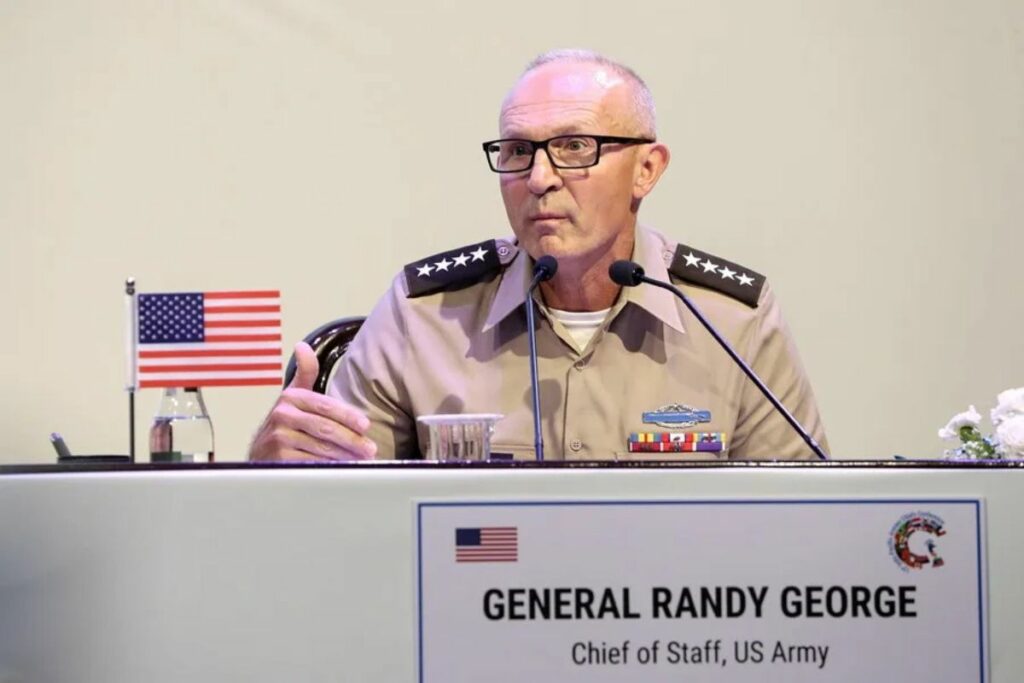 Destituyen al jefe del Estado Mayor del Ejército de Estados Unidos en ...